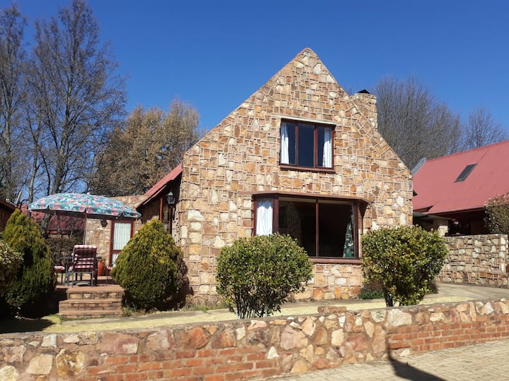 Marigold's Cottage, 37 Critchley Common Dullstroom - Dullstroom