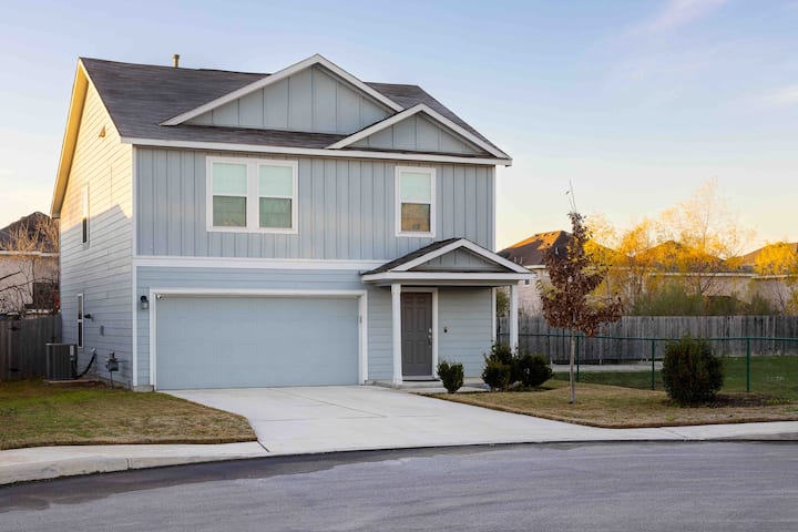 Modern Home Near Six Flags And Medical Center - サン・アントニオ, TX