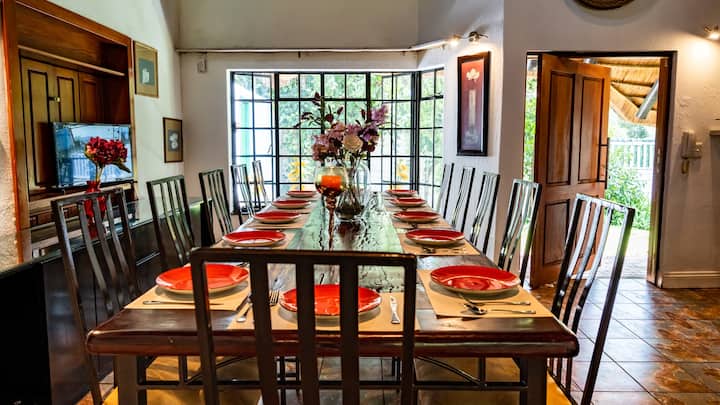 The Jewel House: Fourways Luxury For 12. - Midrand