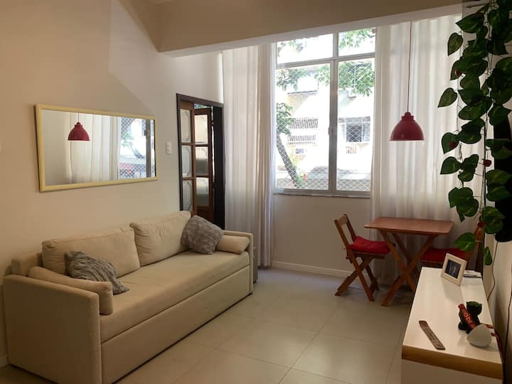 Charmoso Qto E Sala Quadra Da Praia Copacabana😎💘 - Rio de Janeiro