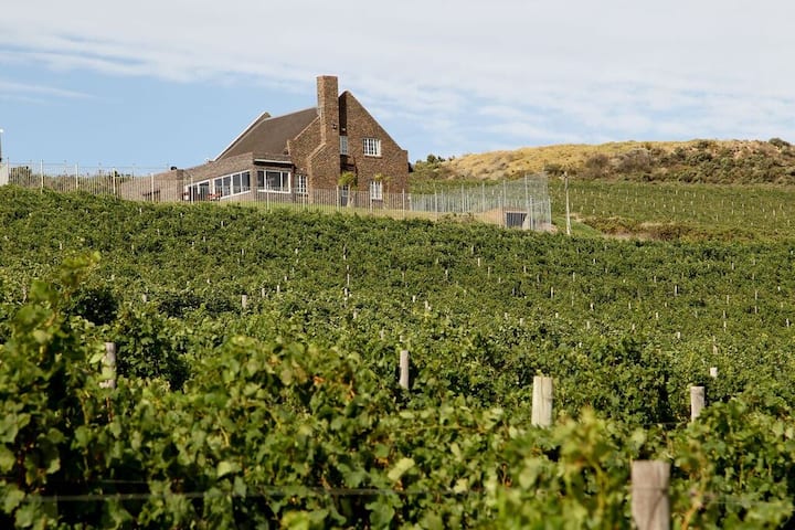 Self Catering Chalet On Wine Estate - Stellenbosch