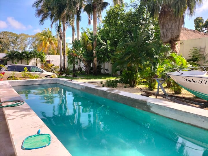 Cerca De La Zona Libre - Belize