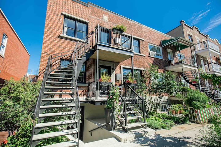 Live Like A Montrealer! Renovated Home! - Montreal