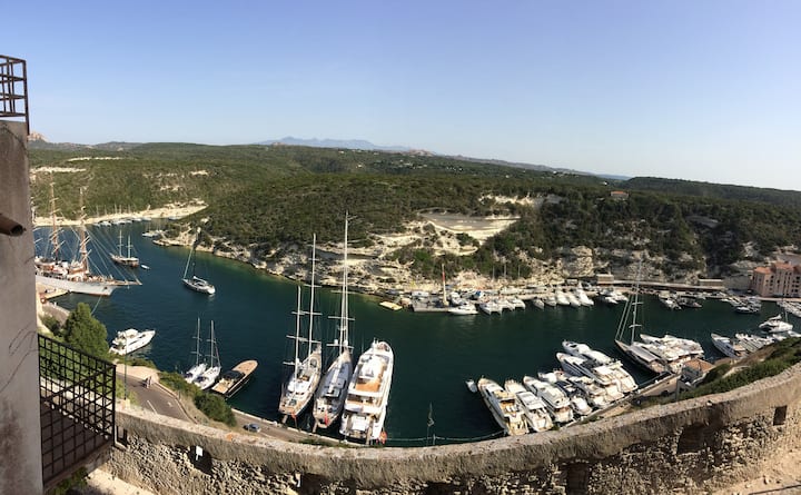 Très Bien Situé, Au Coeur De La Citadelle - Plage de Bonifacio