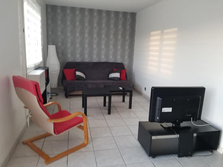 Appart De 75m2 Proche Centre De Caen, Rue Falaise - Mondeville