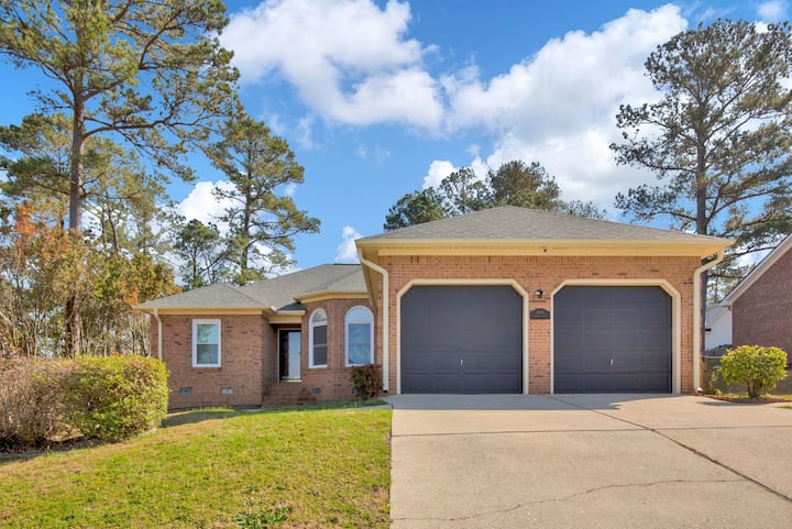 Beautiful Retreat - Fayetteville, NC