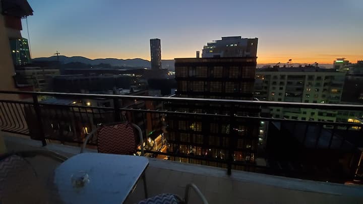Superb Apartment - Tirana