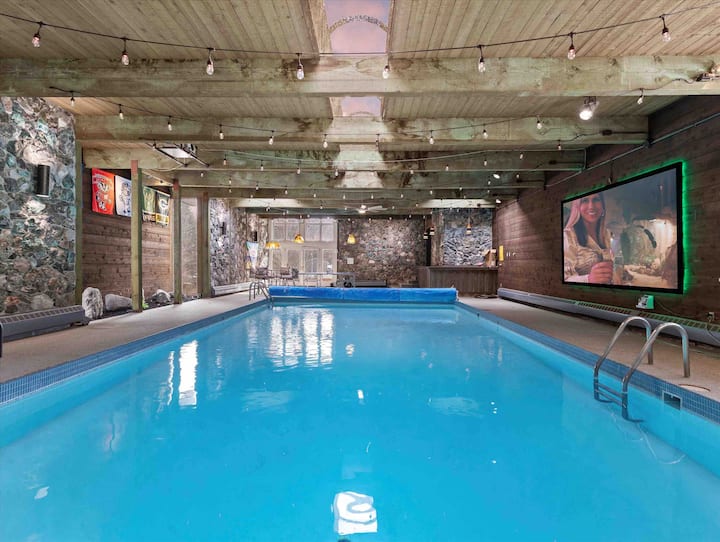 10 Best Airbnbs With Pool In Wisconsin, USA - Updated 2023 | Trip101