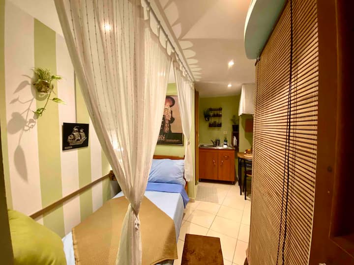 Old Town - Tiny Room For Solo Travelers - Hanya