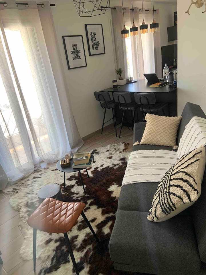 Studio Cosy & Parking - 12 Min De La Plage à Pied - Cannes