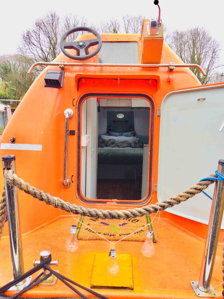 12 Best Houseboat Rentals In Scotland, UK - Updated 2024 | Trip101