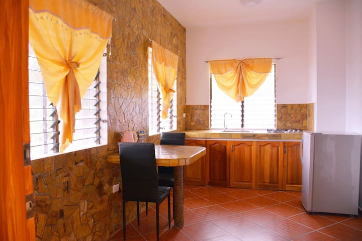 Nice Oceanview With A Open Relax Area - Puerto Galera