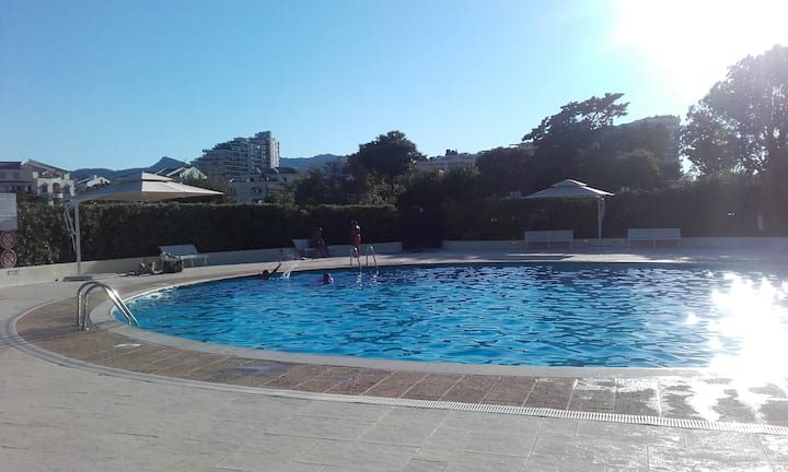 Appartement Avec Piscine, Vue Montagne - Mandelieu-la-Napoule