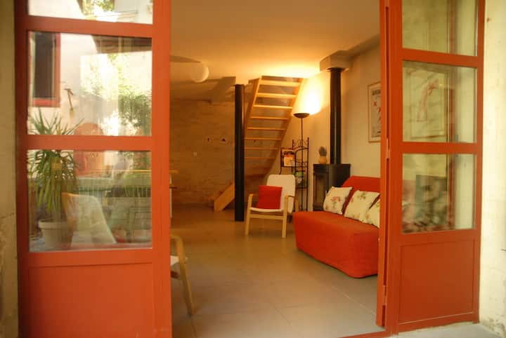 Le Jardin D'avignon, Maison De 50m2 Dans Un Parc - アヴィニョン