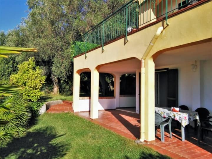 Relaxing House With Garden Close Nature And Sea - Noli