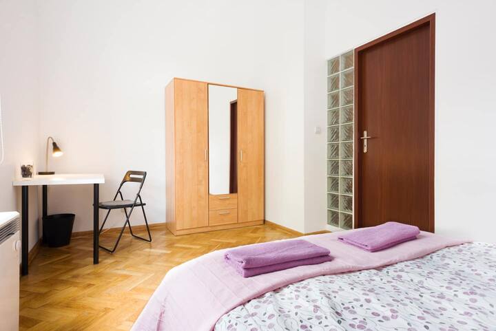 2-bedroom Urban Apartment City Center (16) - Krakow