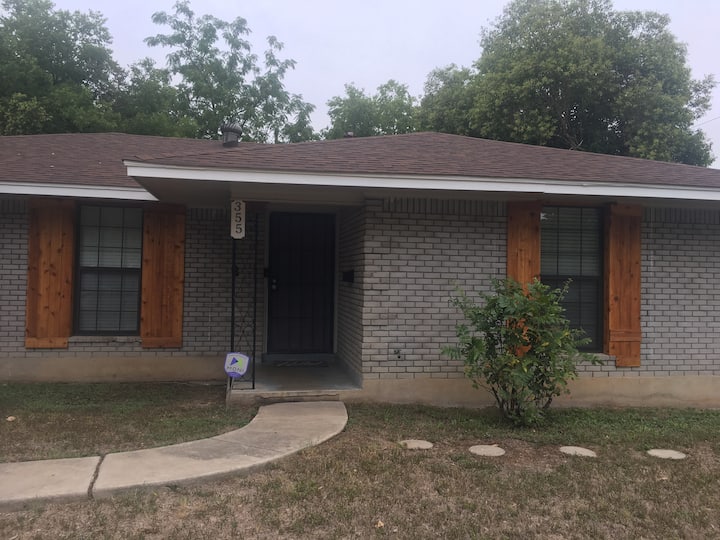 Spacious Home - East Central - San Antonio, TX
