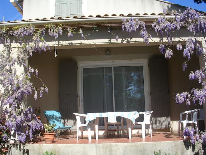 Maison "Maguilou" Spacieuse Pour 4 /5 Personnes ! - Avignon
