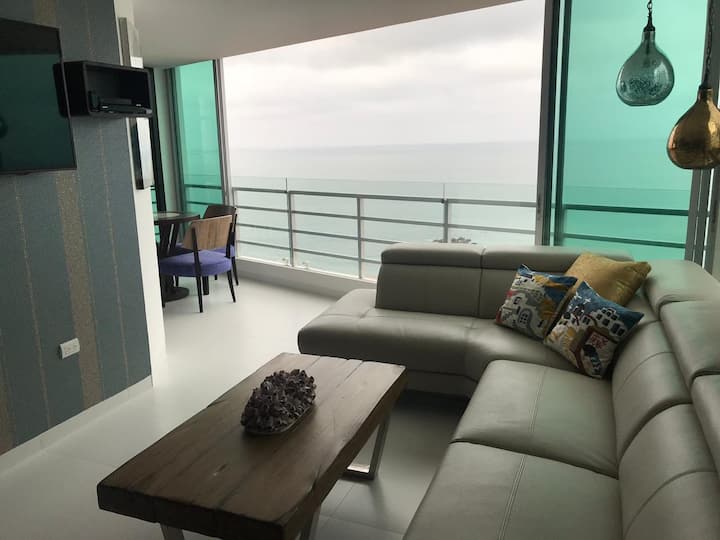 Lujoso Departamento Frente Al Mar (San Lorenzo) - Salinas