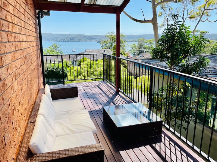 Comfort Getaway With Water & Mountain View - Avoca Beach