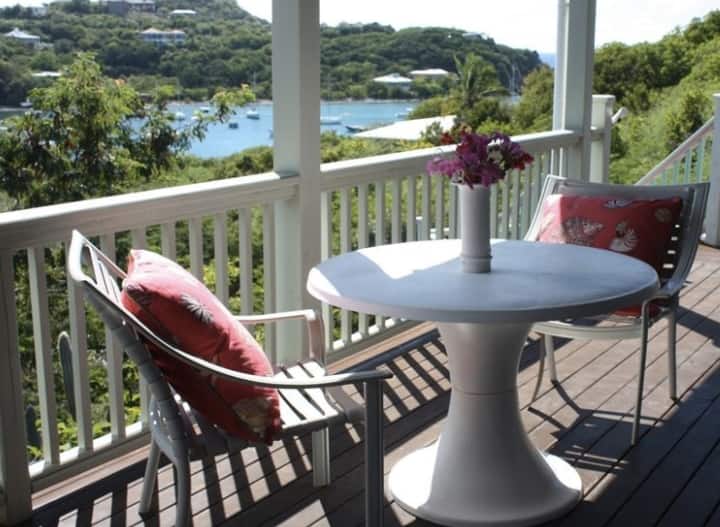 Molly's Cottage - Cruz Bay
