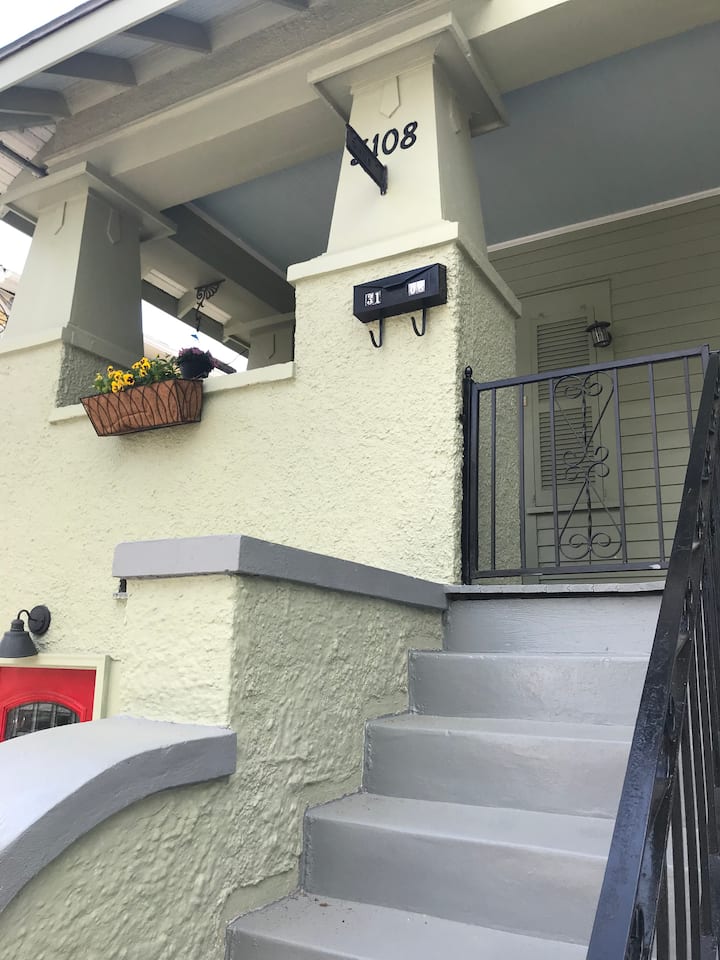 Beautiful Newly Renovated Mid City! - Metairie, LA