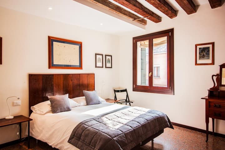 Accademia Design Apartment, Dorsoduro - Wenecja