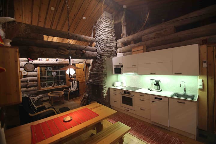 Tasokas Vip Luostonkehto, Wi-fi, Ilmastointi - ロヴァニエミ