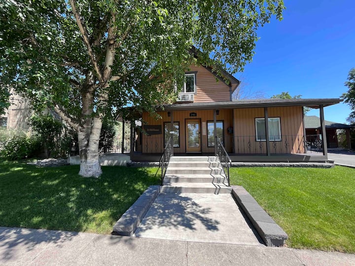 R Old House - Kalispell, MT