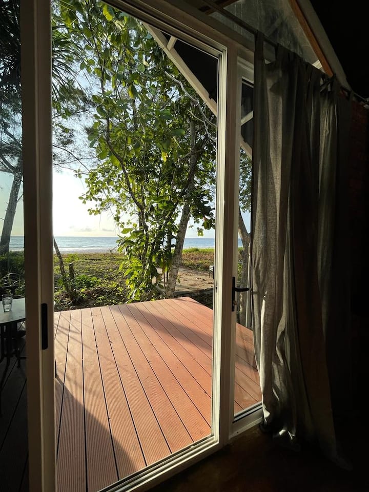 Tip Of Borneo View Ohigak Beach  House - Kudat