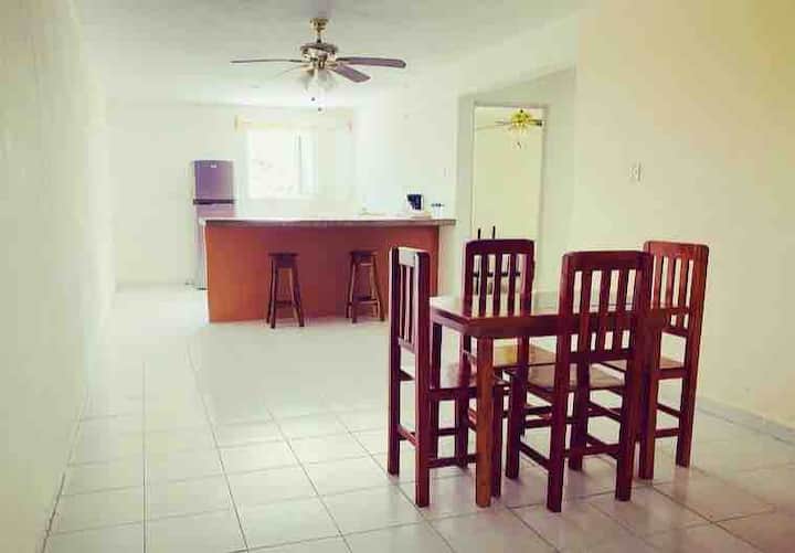 Depto. 101 Edificio Coba. Excelente Ubicación - Cancún