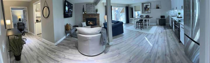 Newly Renovated Condo - 3 Guests - Centennial, CO
