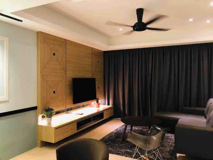 New 3 Bedrooms 10 Pax Modern Luxury Condo高级豪华温暖之家 - Klebang Besar