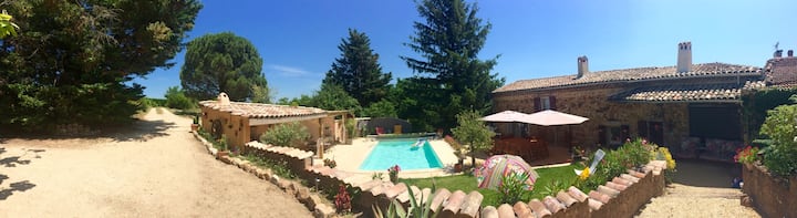 Grande Maison Piscine Dans Vignoble - Ardèche