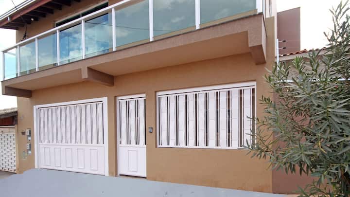 Casa Doce Lar 2  Confortável  E  óTima Localização - Olímpia