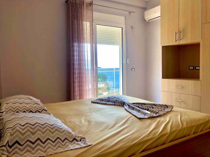 Spectacular Seaview Apartment - Vlorë