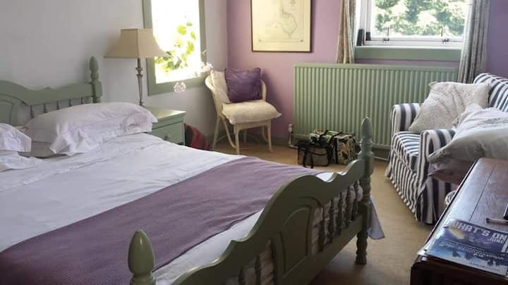 3 Nights Minimum, Town To Frakkafield 7 Min Drive - Lerwick