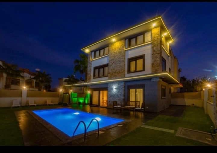 Palm Private Villa Suite - Serik