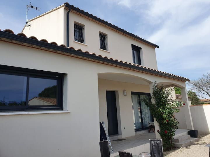Magnifique Villa 8 Personnes - Nîmes
