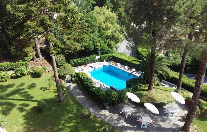 Appartamento Con Piscina,parcheggio E Vista Mare - Rapallo