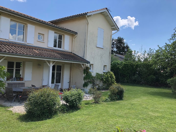 Maison Familiale à 10’ De Lyon, Verdure Et Calme. - Neuville-sur-Saône