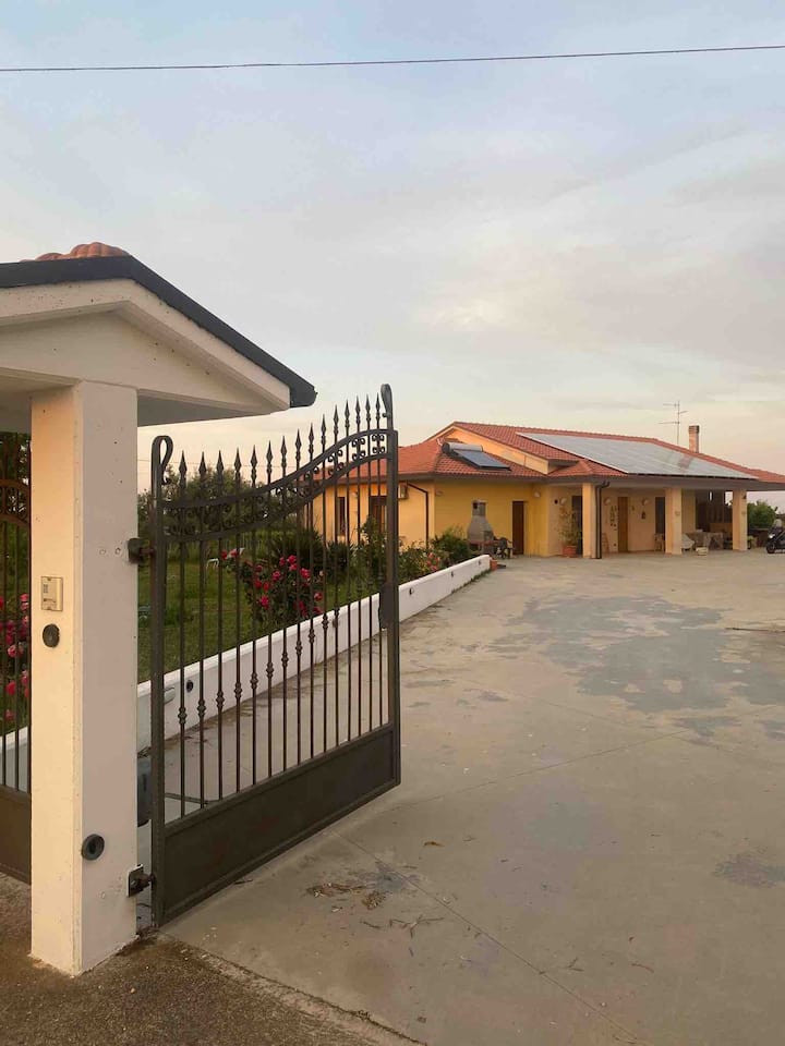 Relax In Prezioso Appartamento Con Giardino - Lanciano