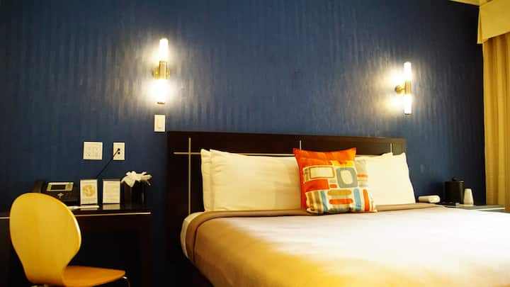 Nesva Hotel, King Premium Balcony - New York City, NY