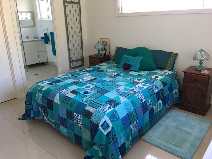 Bedroom 3 ( Of 3) At Batemans Bay B & B - Batemans Bay