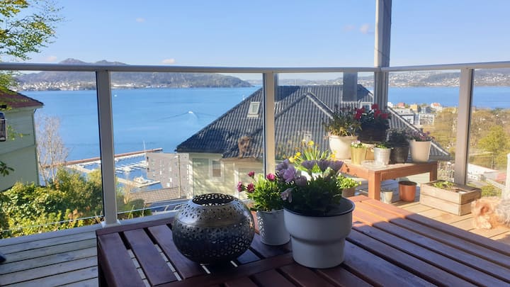 Charming Hillside Co-living Apt.(r1) 7min To Town - Bergen, Norway