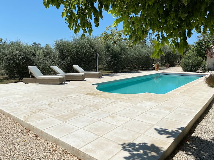 Maison En Pierre Apparente à La Campagne - Fontvieille