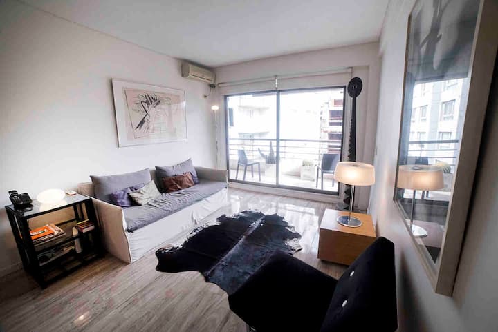 Just Between The Two Palermos, A Balcony With View - Buenos Aires