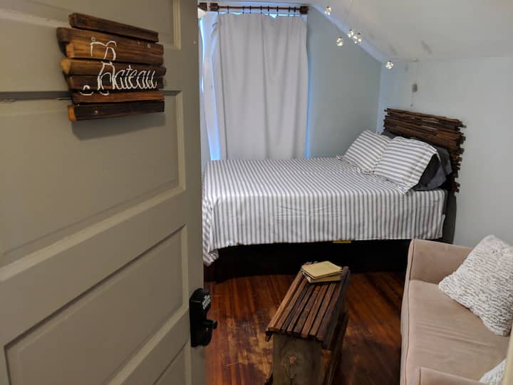 4 Queens~private Bath~walk To Lovely Food Options - Lynchburg, VA
