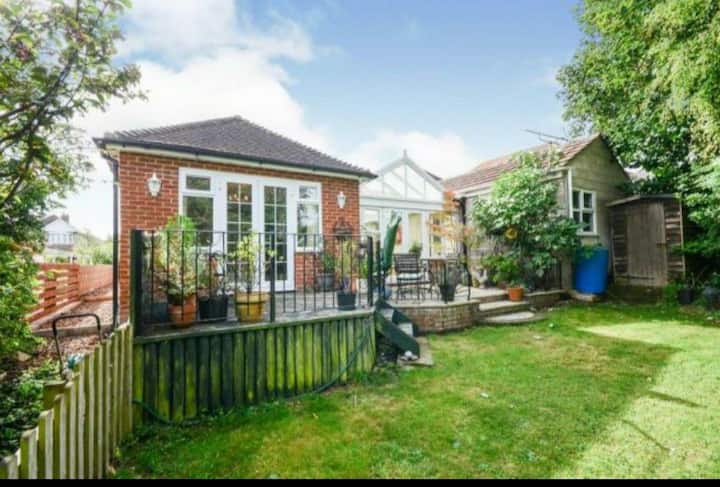 Spacious & Tranquil 5 Bed Home Stonehenge - Amesbury