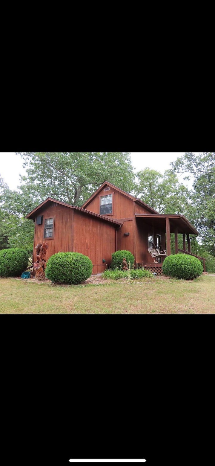 The Rustic Escape At Rocky Acres - Eureka Springs, AR